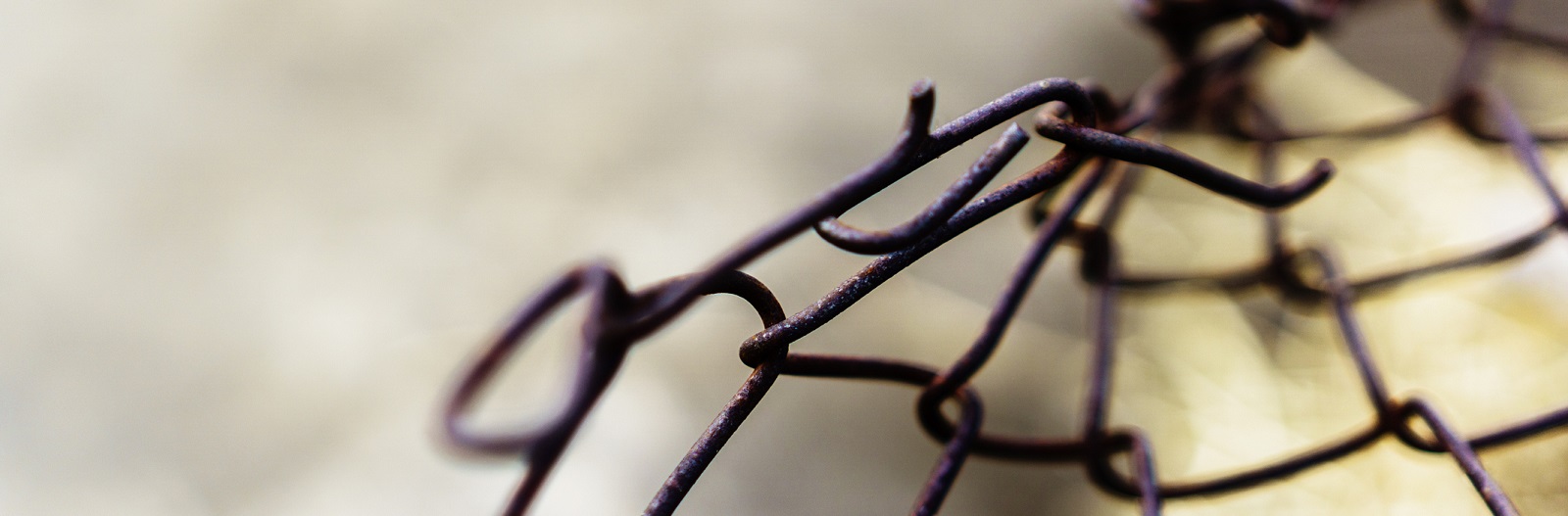 Chain Wire Fencing Repairs - Apollo Fencing